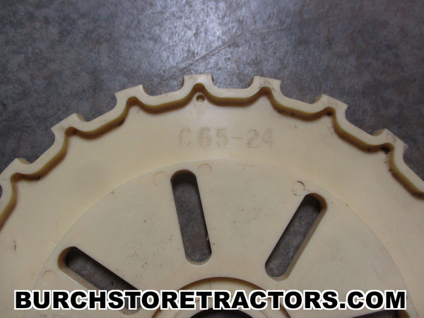 New Old Stock Ih Planter Hopper 24 Cell Flat Corn Seed Plate C65 24