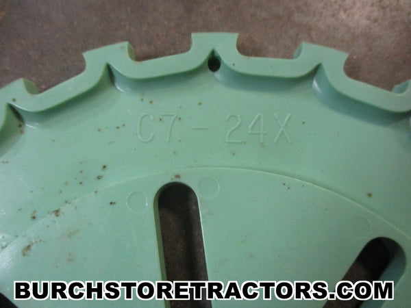 New Old Stock Ih Planter Hopper 24 Cell Flat Corn Seed Plate C7 24x