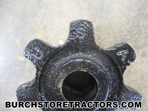 New Fertilizer Unit Idler Gear For Farmall 140 130 100 Cub Tractors