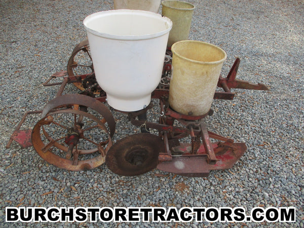 International Model 251, 1 Point Fast Hitch Corn - Seed Planter for Fa ...