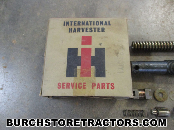New Old Stock Hydraulic Valve Kit for IH 364, 384, 424, 444 Tractors ...
