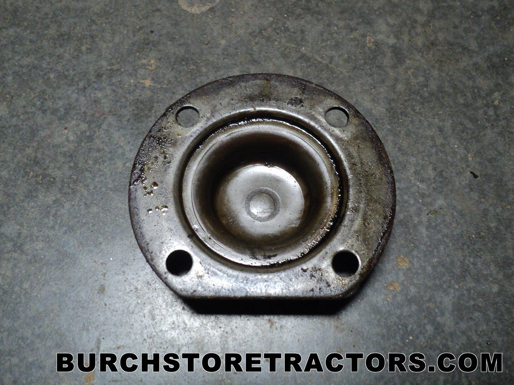 Countershaft Bearing Retainer for Farmall Cub and Cub LoBoy Tractors ...
