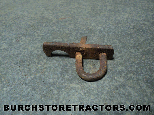 Front Cultivator Clip with Mounting Bolt for Farmall C and Super C Tra ...