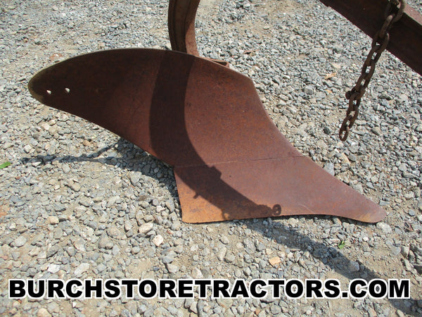 International Model 193 Drawbar Mounted Moldboard Plow for Farmall Cub ...