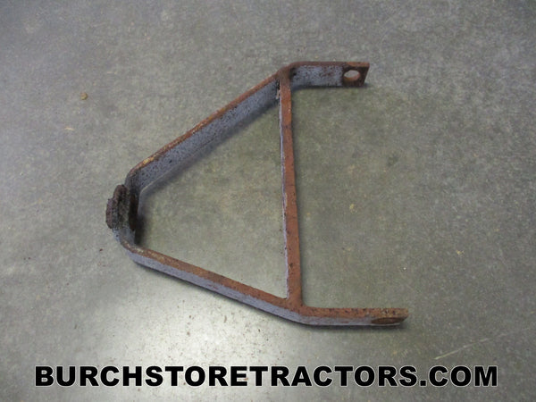 Push Blade Strap Bracket for IH Farmall Cub Tractors, 652202R91 – Burch ...